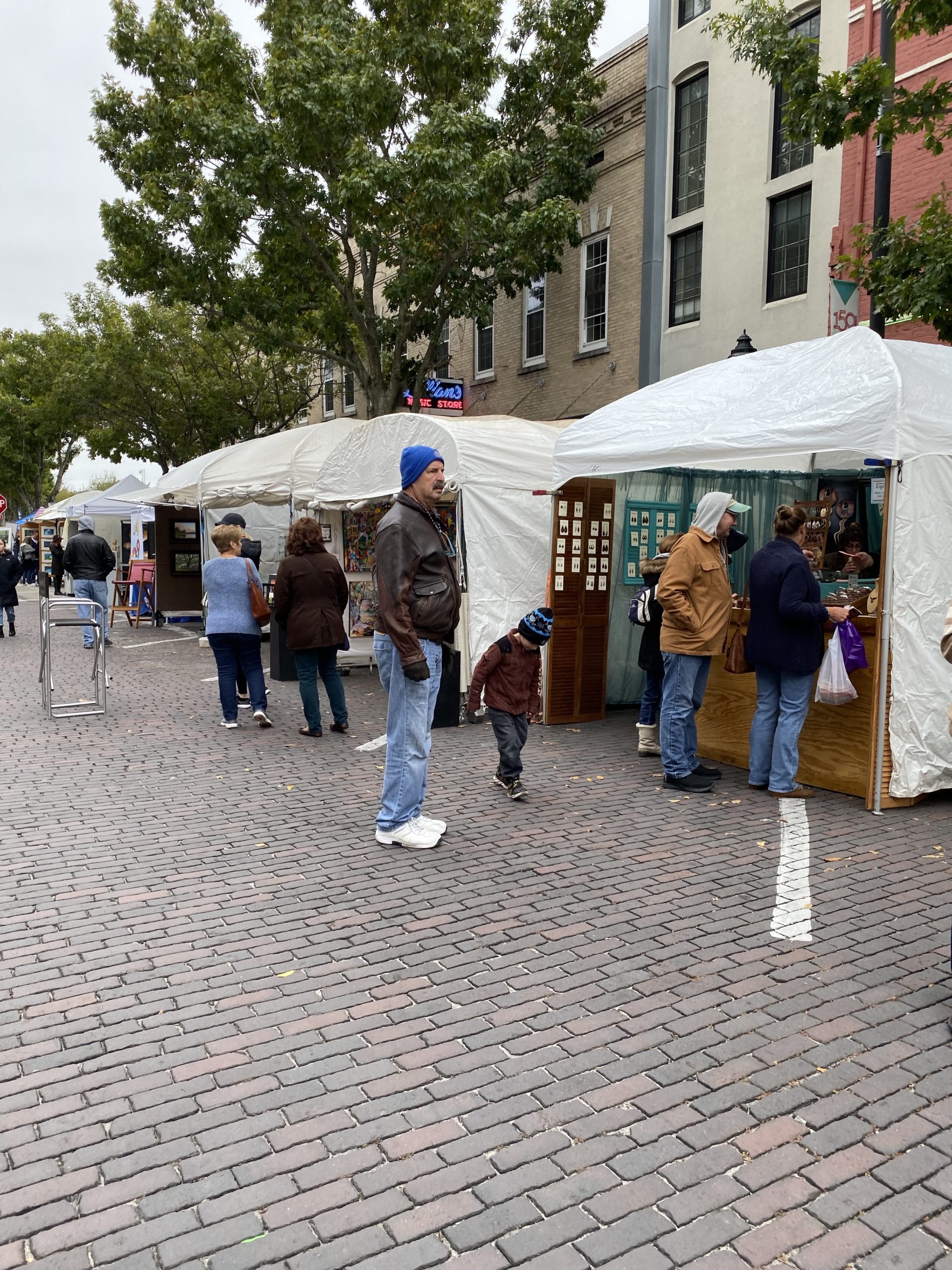 Boost Your Art Fair Sales: 5 Immediate Tips to Attract Crowds to Your ...